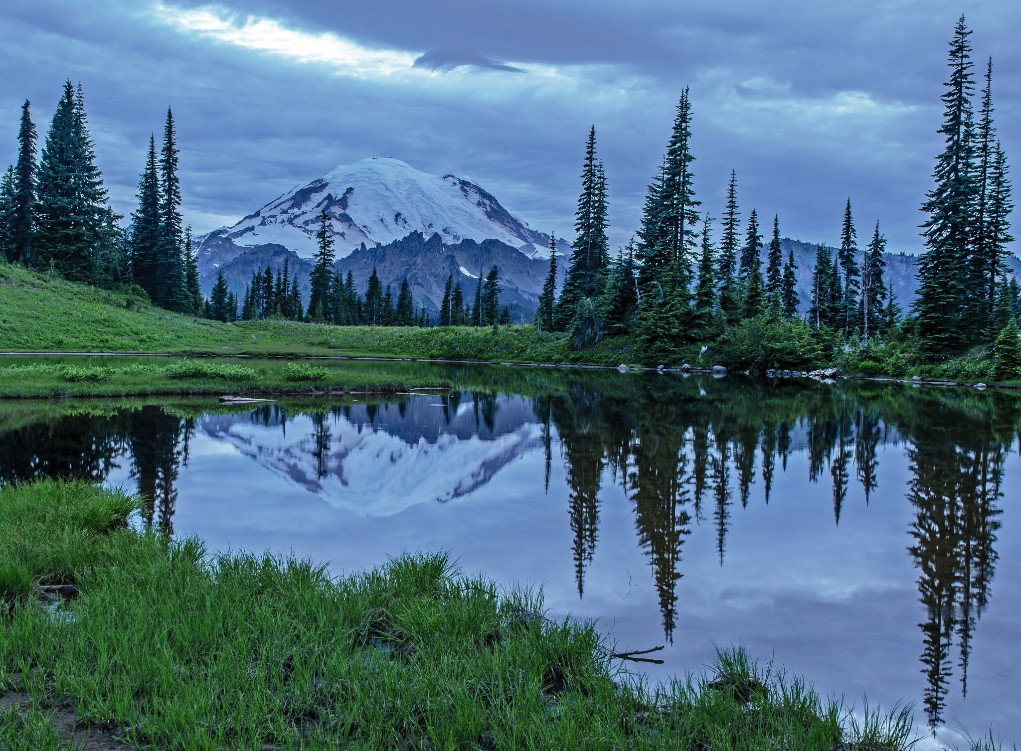 Upper Tipsoo Lake, USA