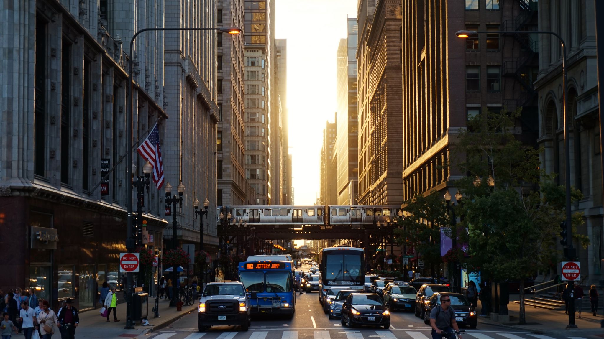 E Washington Street, USA