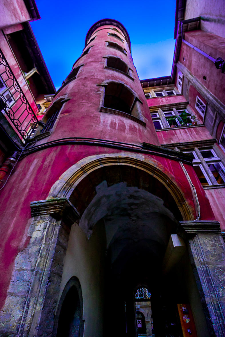 La tour rose, Lyon, vieux Lyon, France