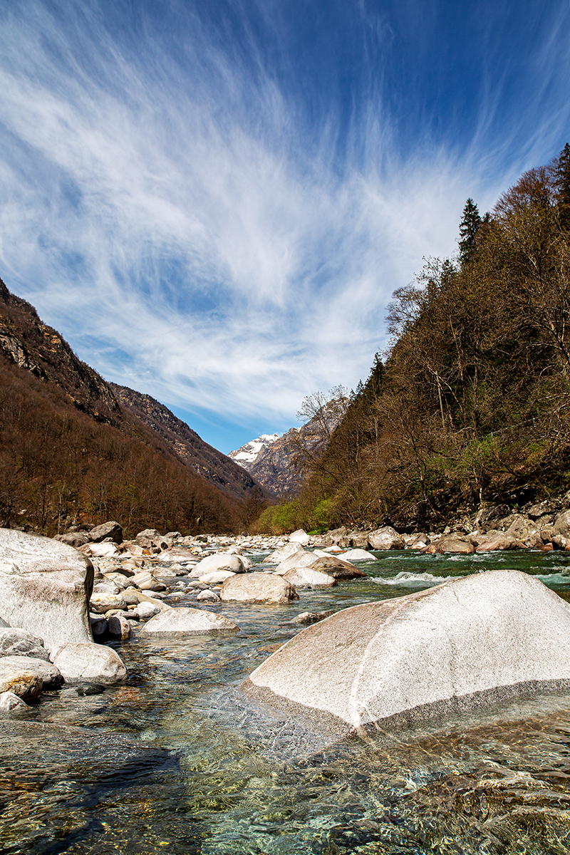 Flusslandschaft im Verzascatal bei Brione, Switzerland